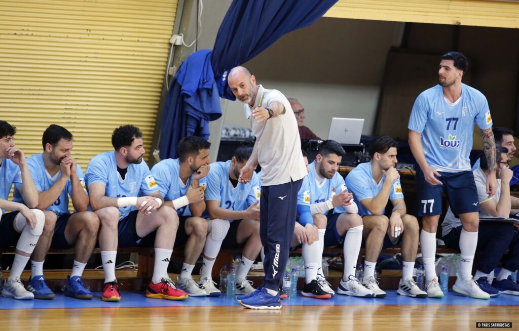 ΓΙΩΡΓΟΣ ΖΑΡΑΒΙΝΑΣ: ΤΟ ΔΥΣΚΟΛΟ ΕΙΝΑΙ ΝΑ ΠΑΡΑΜΕΙΝΕΙΣ ΨΗΛΑ – Palmare
