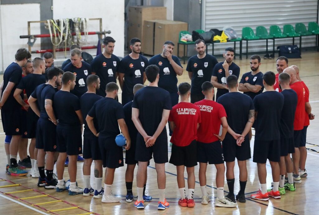 ΞΕΚΙΝΗΣΑΝ ΤΑ ΒΡΙΛΗΣΣΙΑ ΜΕ 8ΑΔΑ ΝΕΩΝ ΑΘΛΗΤΩΝ ΚΑΙ ΓΕΝΙΚΟ ΑΡΧΗΓΟ ΤΟΝ ΜΑΙΚ ...