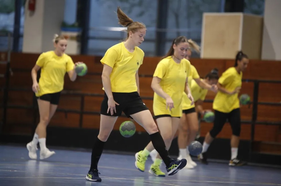 ΞΕΚΙΝΗΣΑΝ ΟΙ ΓΥΝΑΙΚΕΣ ΤΗΣ ΑΕΚ ΜΕ 8 ΝΕΕΣ ΜΕΤΑΓΡΑΦΕΣ! – Palmare