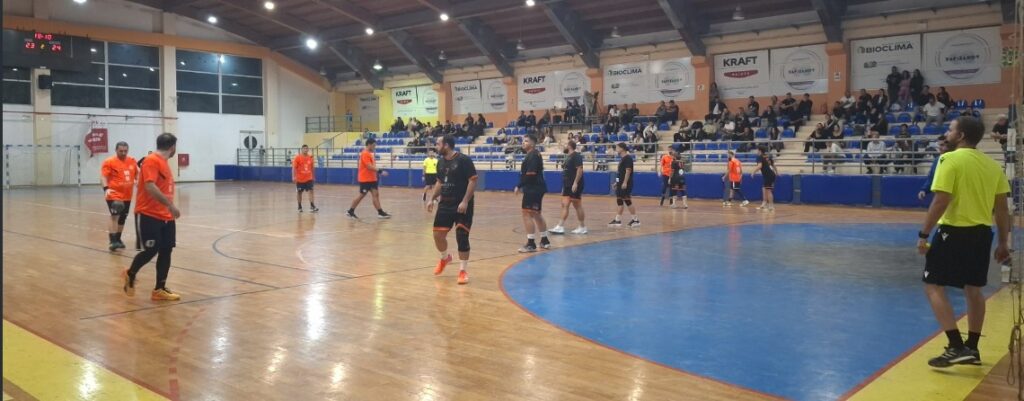 Ο ΠΟΣΕΙΔΩΝΑΣ ΛΟΥΤΡΑΚΙΟΥ ΝΙΚΗΣΕ ΤΟ ΚΑΜΑΤΕΡΟ 31-30 ΜΕ ΜΠΑΖΕΡ ΜΠΙΤΕΡ ΤΟΥ Ν ...