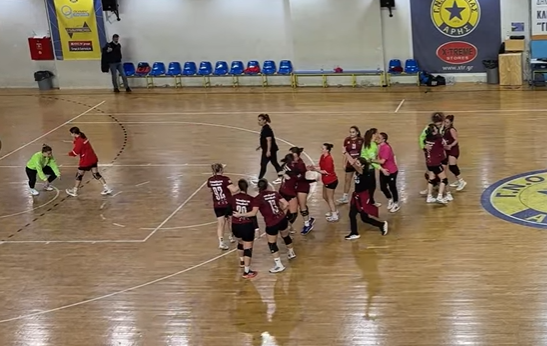 ΟΙ ΜΙΚΡΕΣ ΤΟΥ ΠΑΝΕΛΛΗΝΙΟΥ ΠΗΡΑΝ ΤΗΝ ΠΡΩΤΗ ΝΙΚΗ ΤΟΥΣ ΜΕΣΑ ΣΤΗ ΝΙΚΑΙΑ ...